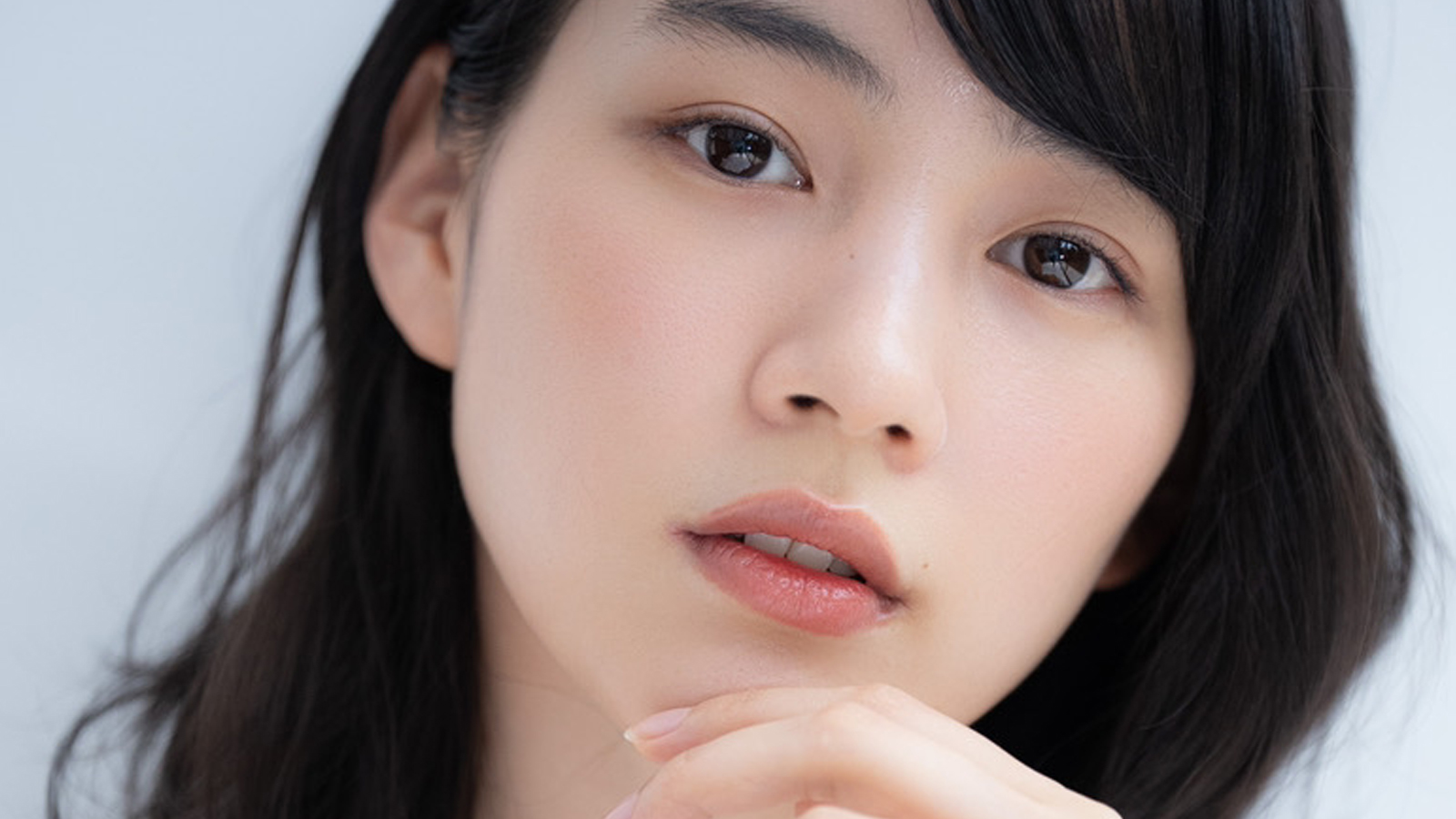 予告 ｜ のんが、3/21（金）NHK BS 8K先行放送「あなたのワードローブ見せて下さい 世界民族衣装紀行 #1 モンゴル・デール」に出演します。 - のん 公式サイト